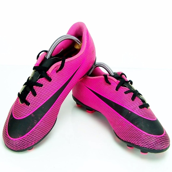 Nike | Shoes | Nike Girls Youth Pink Soccer Cleats | Poshmark